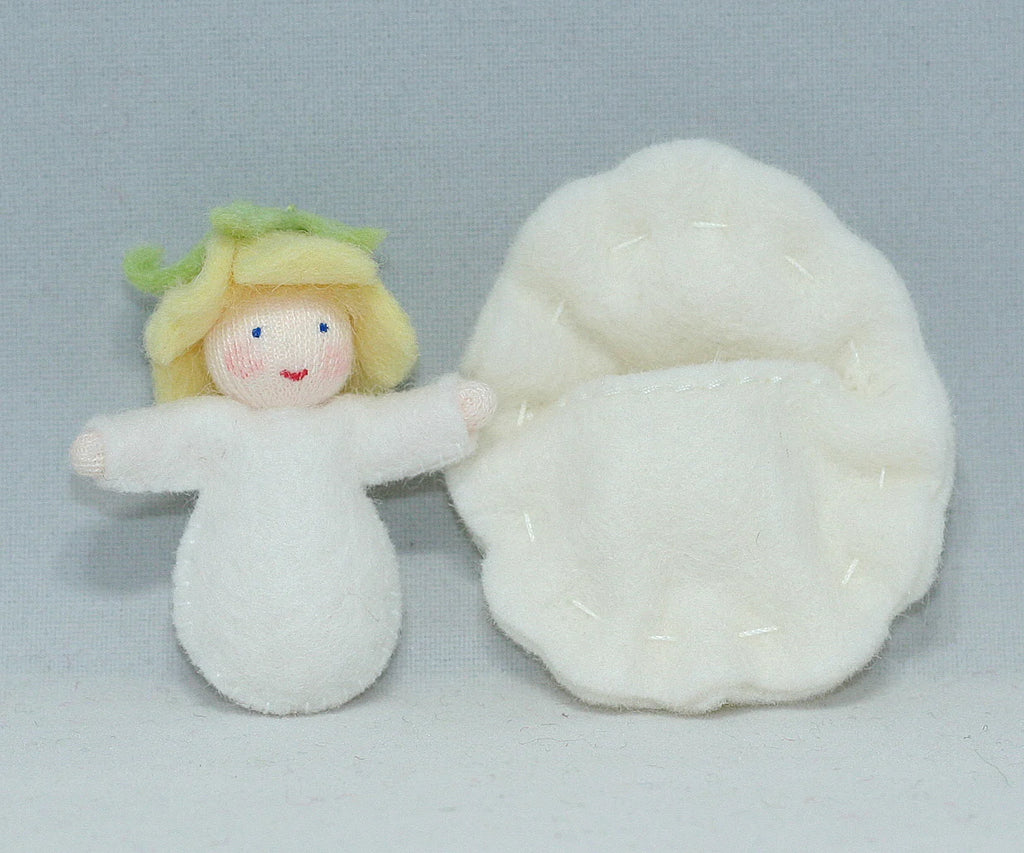 40% OFF - FLOWER BABY ~ WITH SWADDLE SACK – Tanglewood Toys